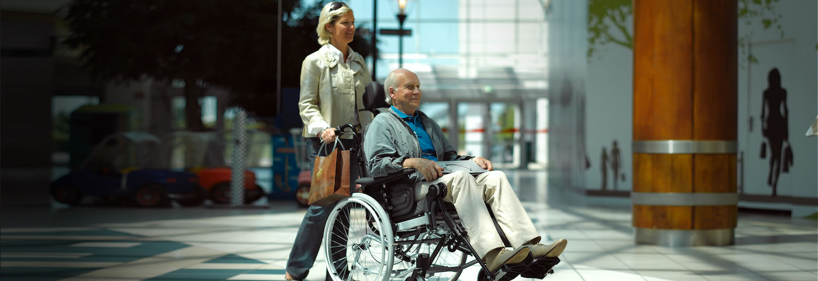 Rea Clematis manual wheelchair - Invacare UK