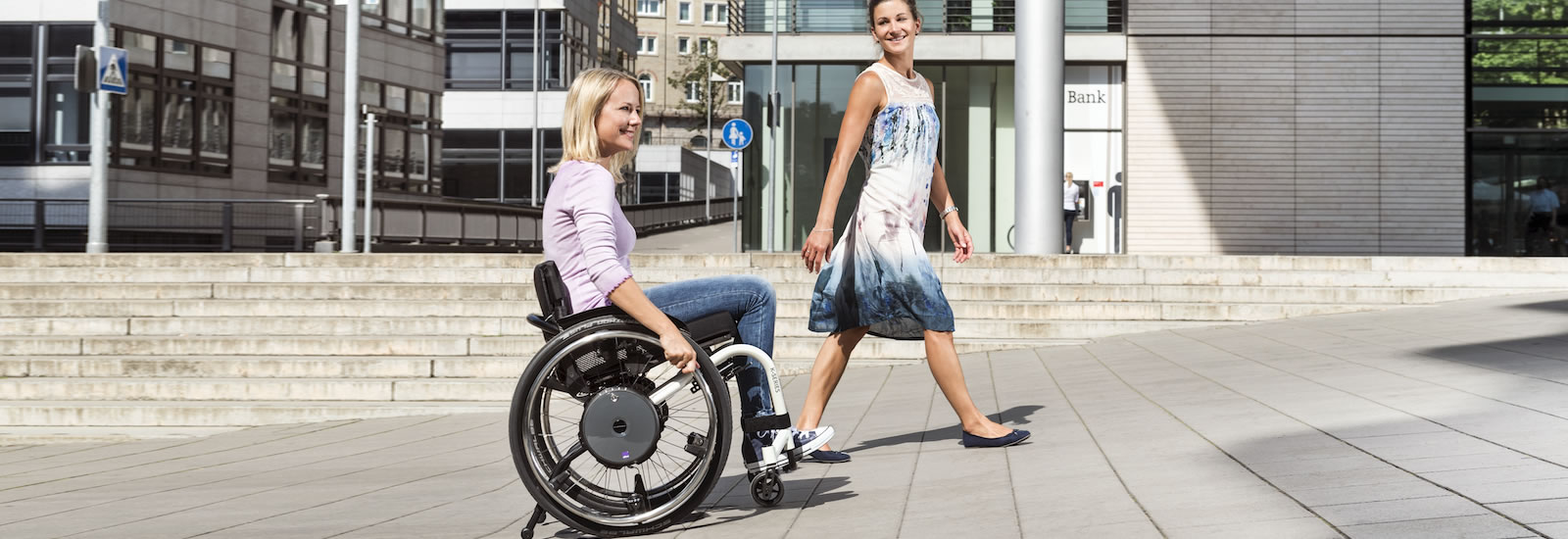 Alber e-motion M25 wheelchair power assist - Invacare UK